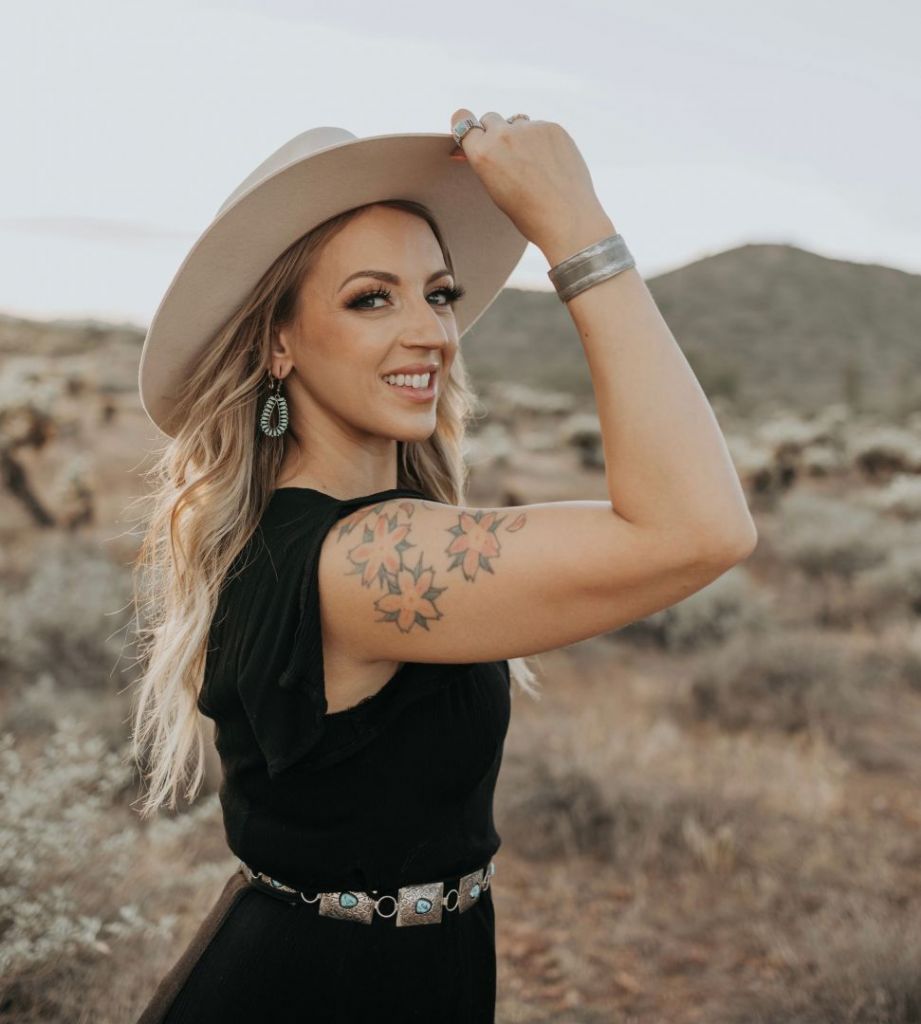 Meet Jennifer Ruby Schenker | Hairstylist - SHOUTOUT ARIZONA